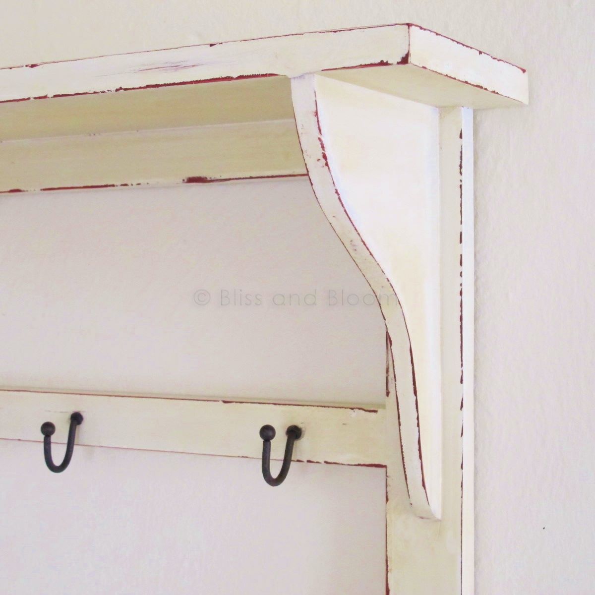 Cream wall shelf with hooks | Bliss and Bloom