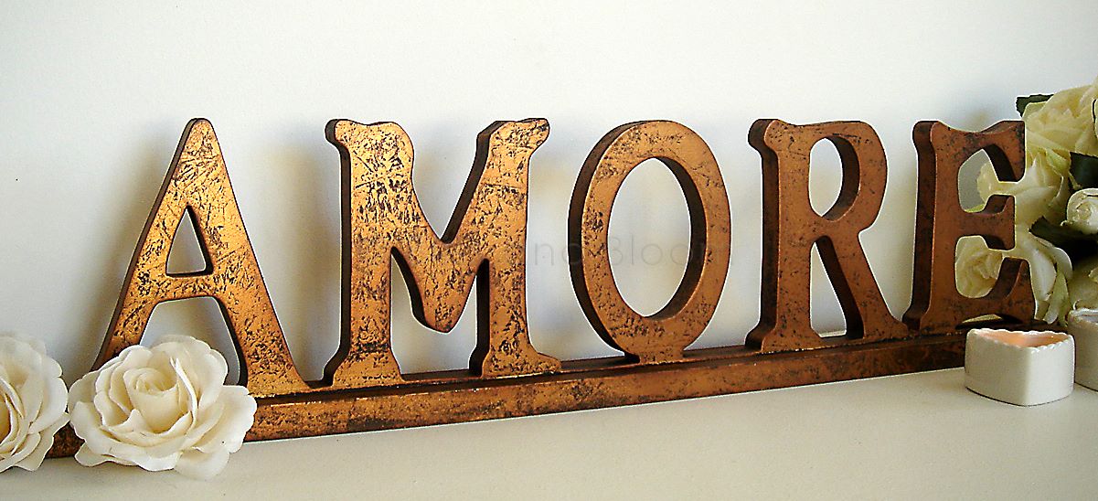 AMORE sign on a stand | Bliss and Bloom