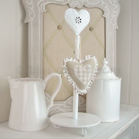 Heart kitchen roll holder | Bliss and Bloom