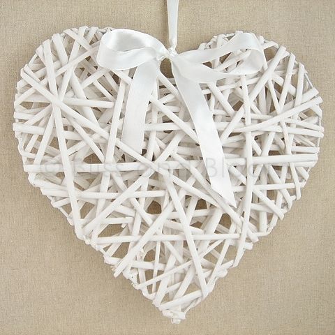 Large white willow heart | Bliss and Bloom