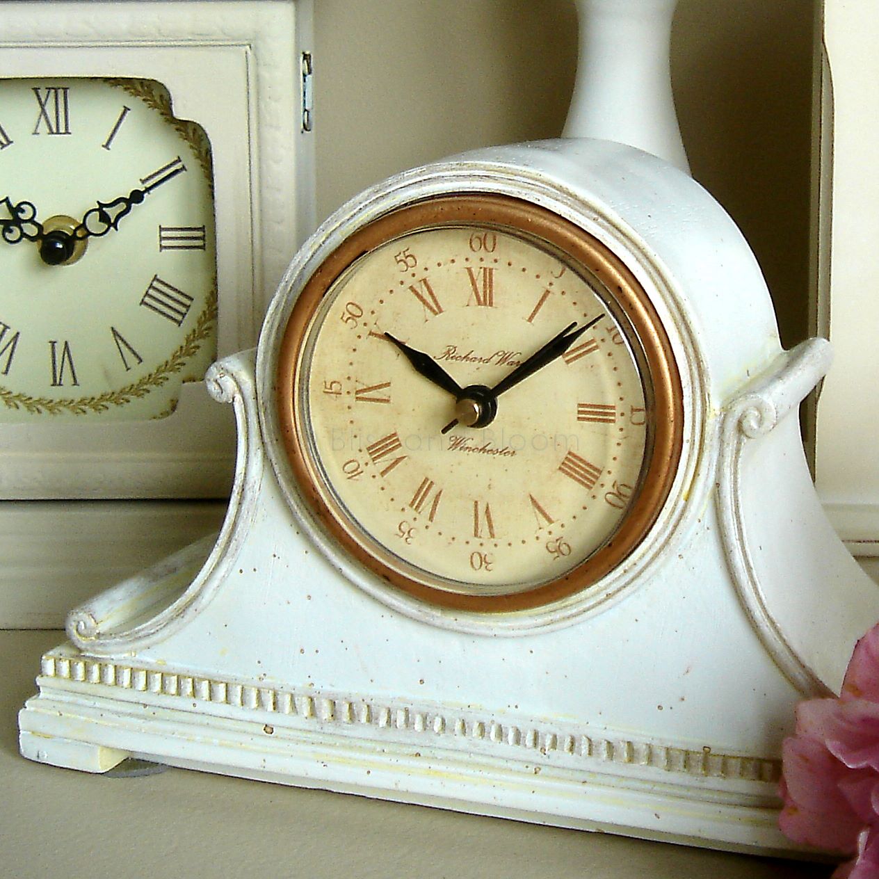 Distressed cream mantel clock | Bliss and Bloom