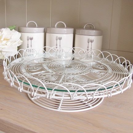 Wire heart cake stand | Bliss and Bloom