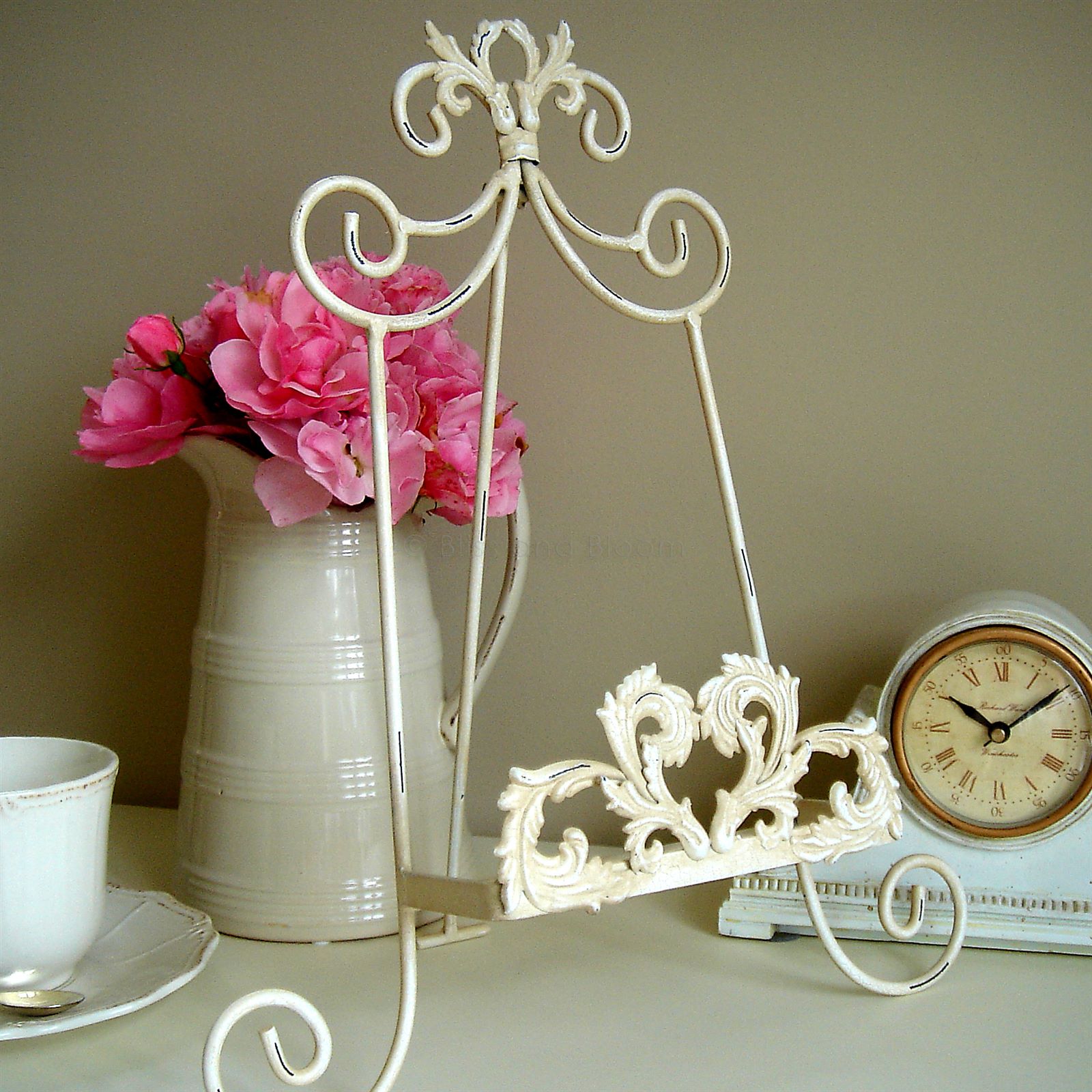 Cream recipe stand | Bliss and Bloom