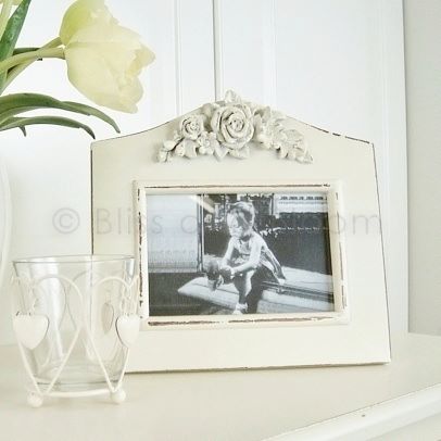 Cream roses frame | Bliss and Bloom