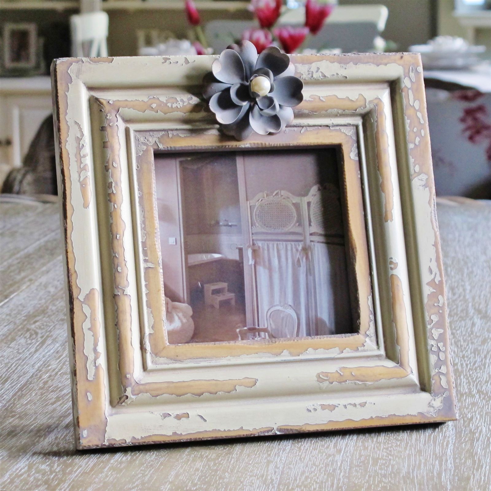 Cream flower picture frame | Bliss and Bloom Ltd