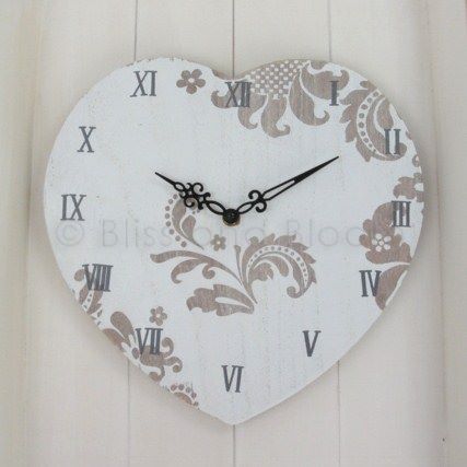 Wooden heart clock | Bliss and Bloom